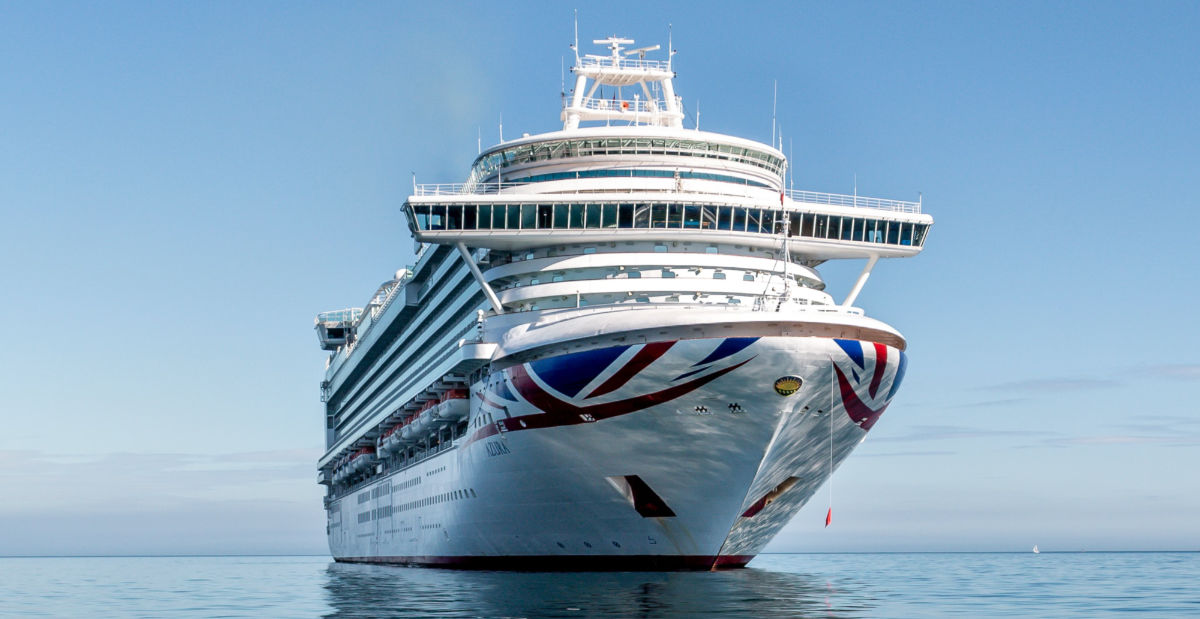 Maailman suurin risteilyalus Star of the Seas koeajolla Turun ...